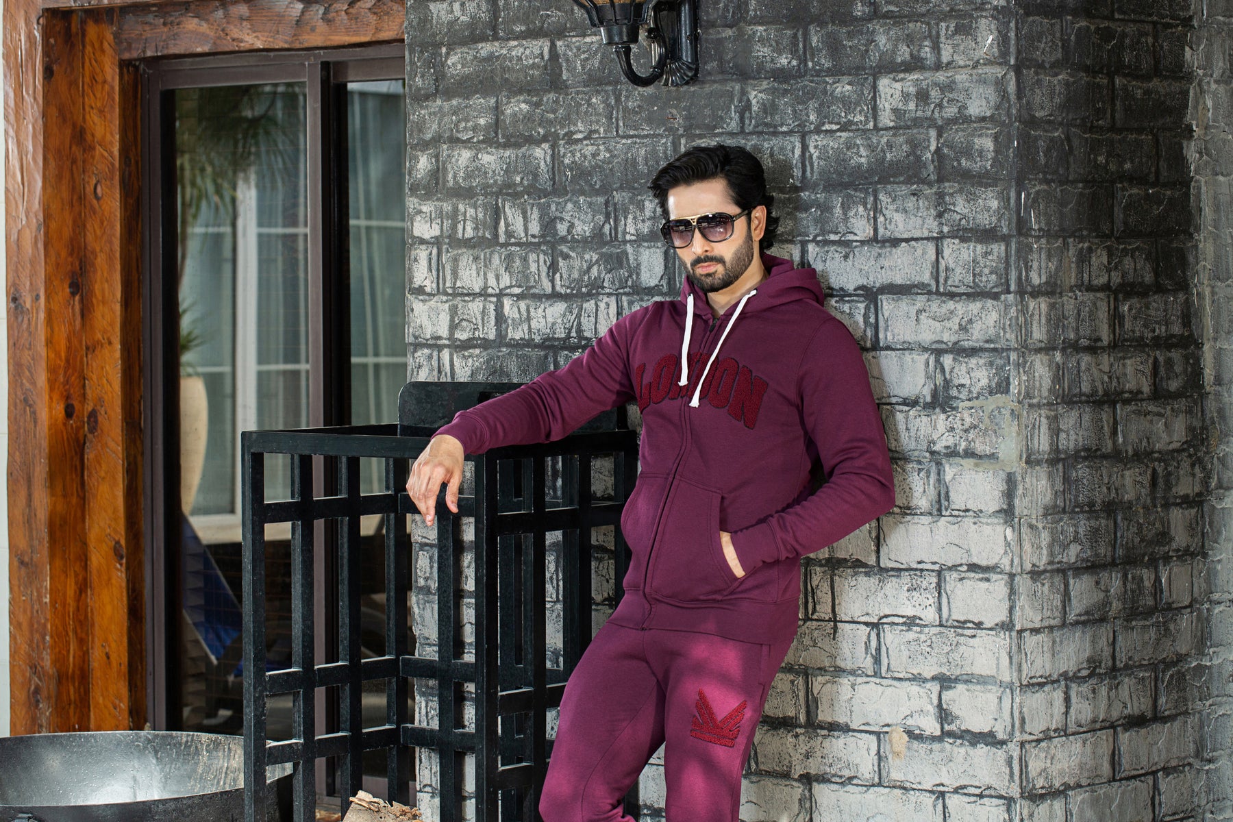 London Bridge Premium Clothing